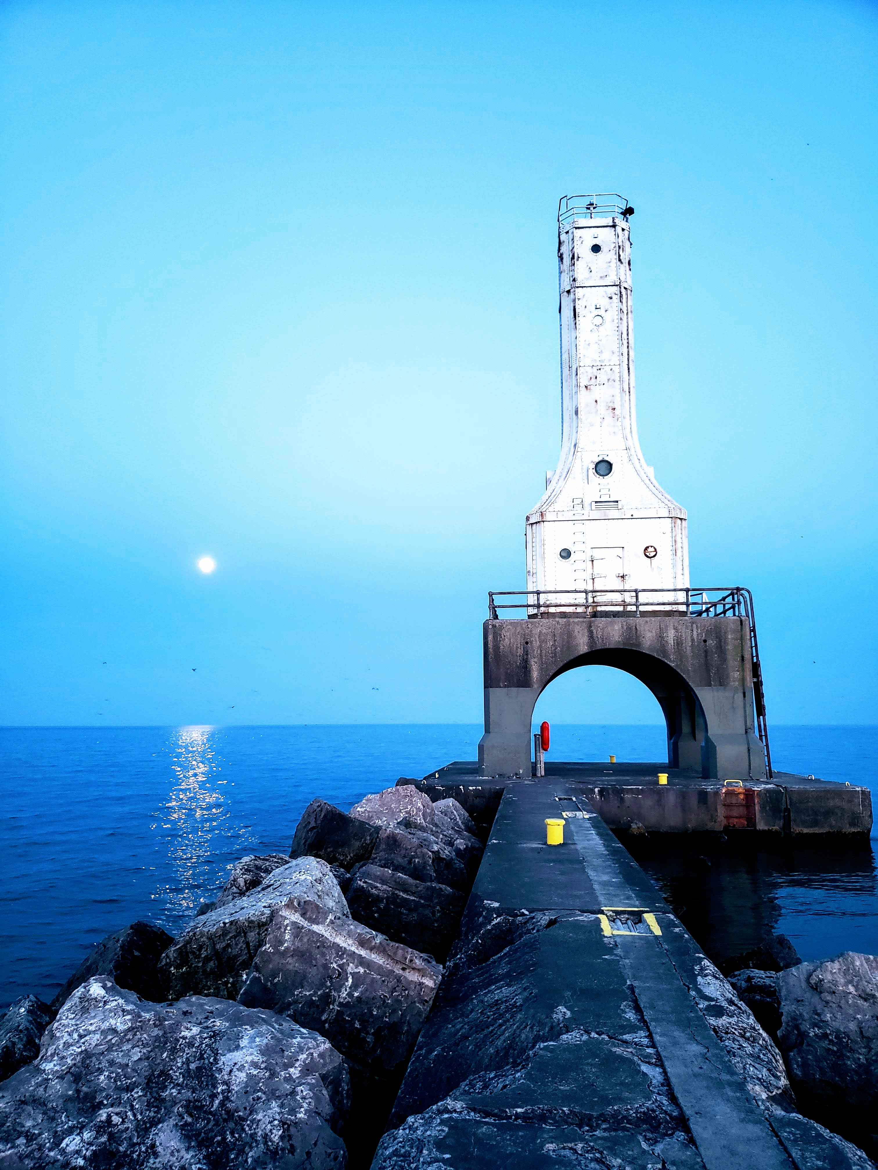 20180528_203603.jpg – Murky Night Mist